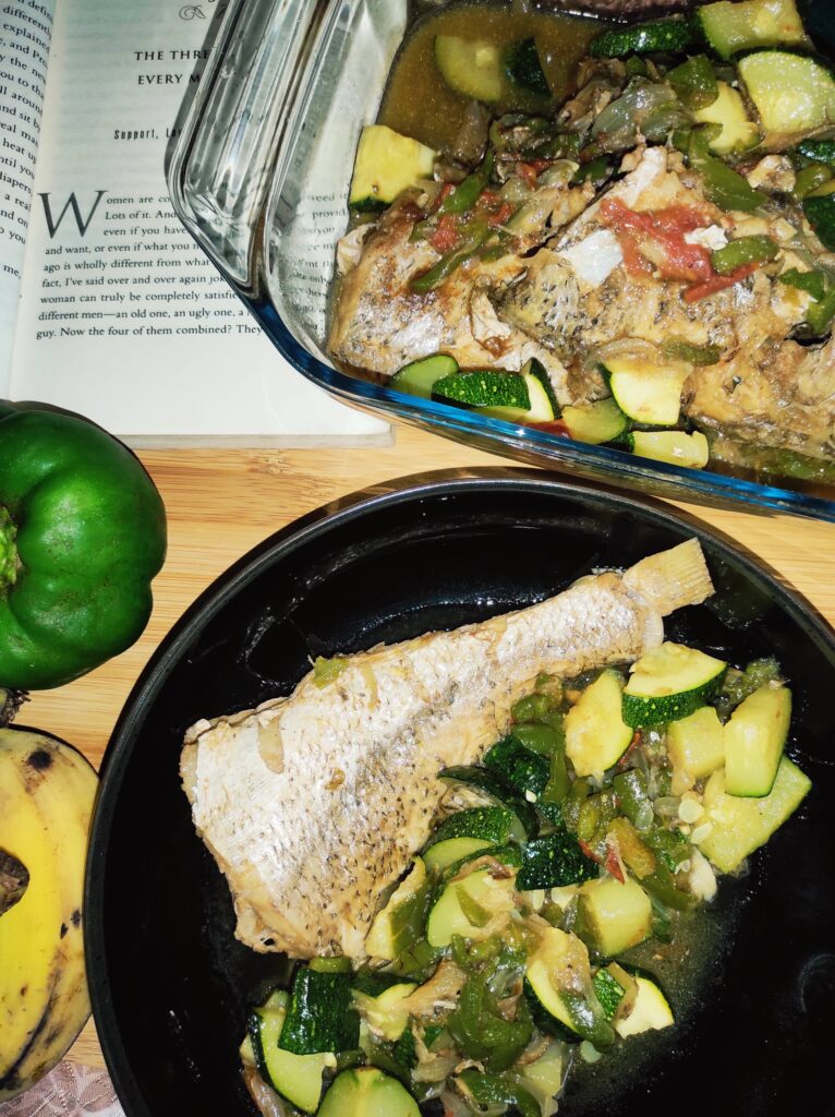 Découvrez cette délicieuse recette de poisson sauté aux courgettes - Le ...